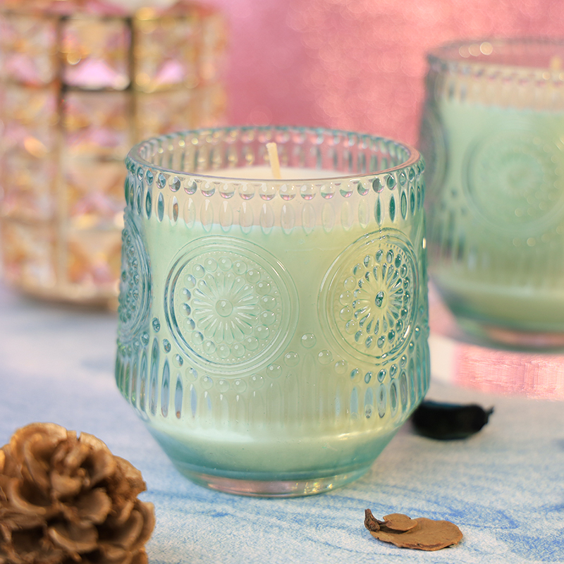 Private label large scented candle in embossed glass - Candle